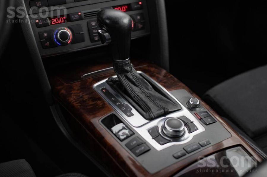 Pelēks Audi A6 2006 Rīga, ar dzinēja tilpumu 3.00 L un nobraukumu 300 tūkst. km par 4790 €, foto 22 vietnē AUTOMOTO.COM.LV