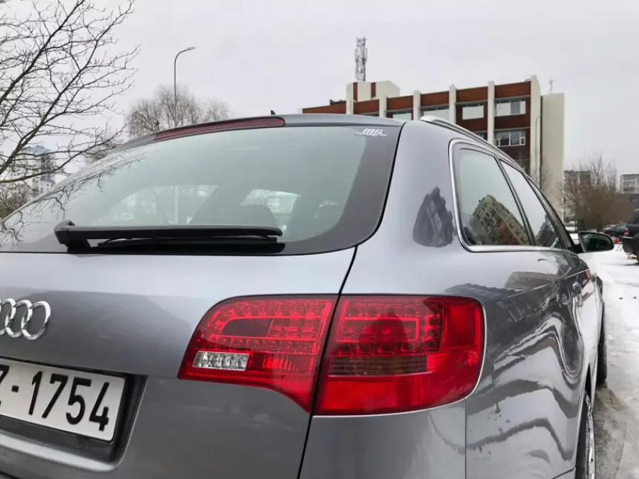Серый Ауди А6 2006 в Рига, объемом двигателя 3.00 л и пробегом 380 тыс. км за 3990 €, фото 6 на AUTOMOTO.COM.LV