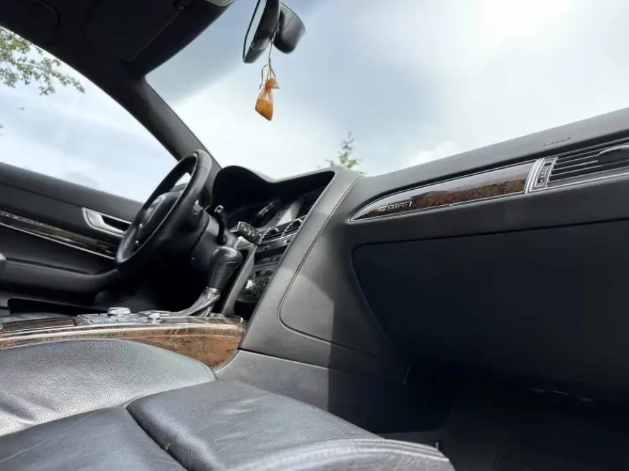 Grey Audi A6 2006 in Riga, with an engine capacity of 3.00 L and mileage of 314 thousand km for 5390 €, photo 18 on AUTOMOTO.COM.LV