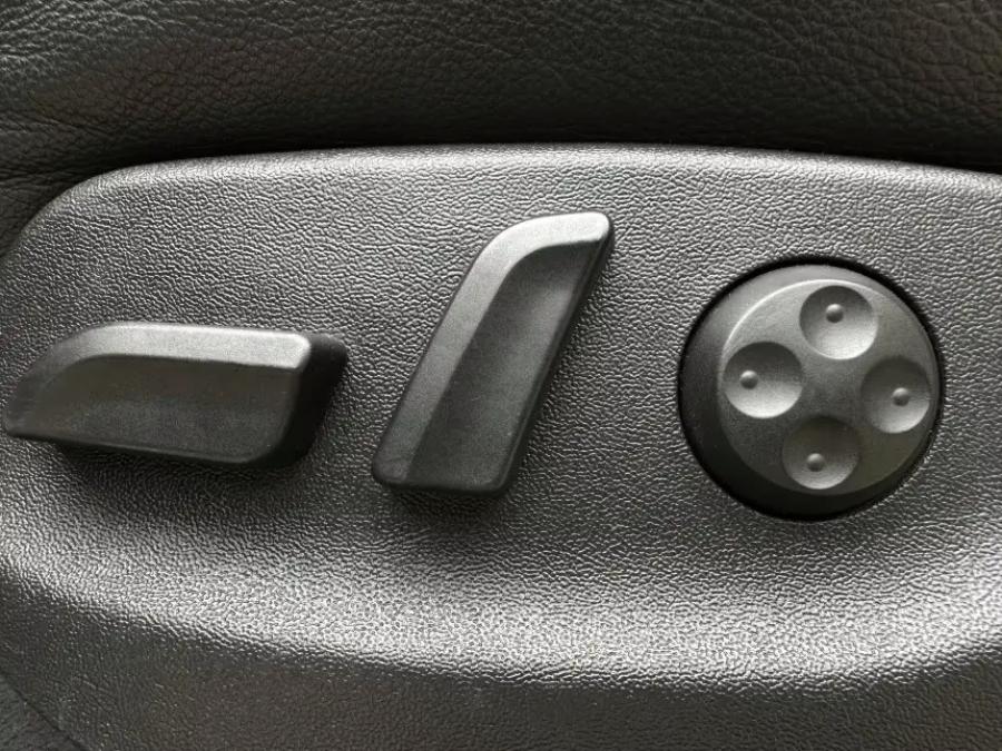 Grey Audi A6 2006 in Riga, with an engine capacity of 3.00 L and mileage of 314 thousand km for 5390 €, photo 24 on AUTOMOTO.COM.LV