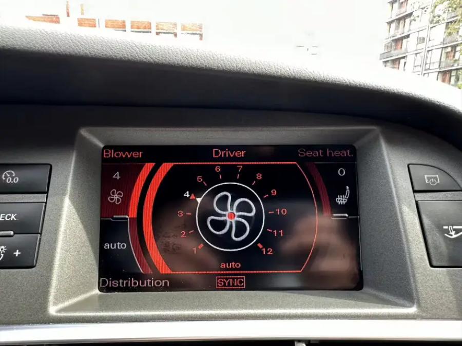 Grey Audi A6 2006 in Riga, with an engine capacity of 3.00 L and mileage of 314 thousand km for 5390 €, photo 35 on AUTOMOTO.COM.LV