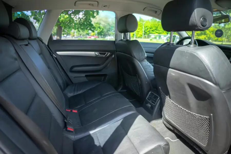 Pelēks Audi A6 2006 Liepāja, ar dzinēja tilpumu 3.00 L un nobraukumu 240 tūkst. km par 4350 €, foto 14 vietnē AUTOMOTO.COM.LV