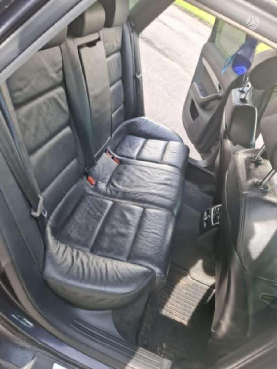 Grey Audi A6 2006 in Marijampole, with an engine capacity of 1.97 L and mileage of 344 thousand km for 2650 €, photo 12 on AUTOMOTO.COM.LV