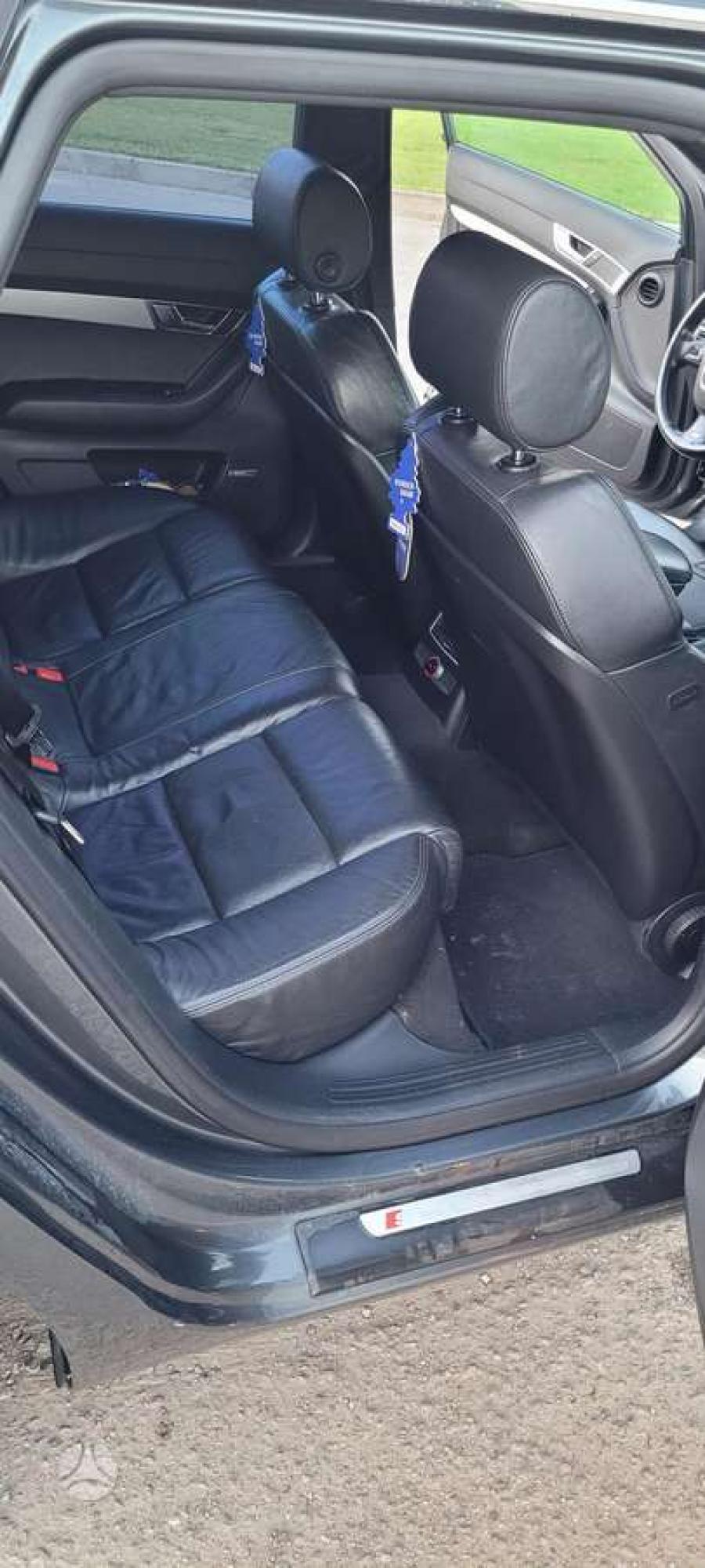 Grey Audi A6 2006 in Sakiai, with an engine capacity of 2.70 L and mileage of 270 thousand km for 2200 €, photo 8 on AUTOMOTO.COM.LV