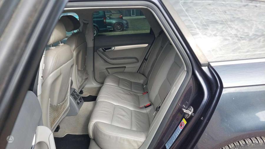 Grey Audi A6 2006 in Utena, with an engine capacity of 2.97 L and mileage of 305 thousand km for 2800 €, photo 12 on AUTOMOTO.COM.LV