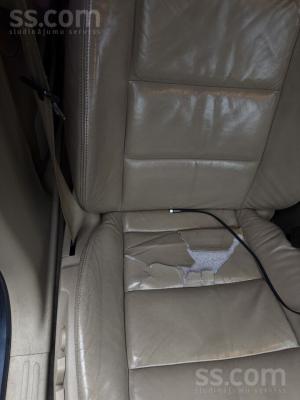 Pelēks Audi A6 2006 Valmiera, ar dzinēja tilpumu 3.00 L un nobraukumu 368 tūkst. km par 2400 €, foto 12 vietnē AUTOMOTO.COM.LV