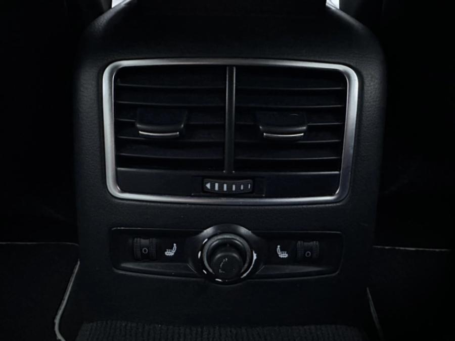 Pelēks Audi A6 2007 Rīga, ar dzinēja tilpumu 3.00 L un nobraukumu 347 tūkst. km par 3990 €, foto 26 vietnē AUTOMOTO.COM.LV