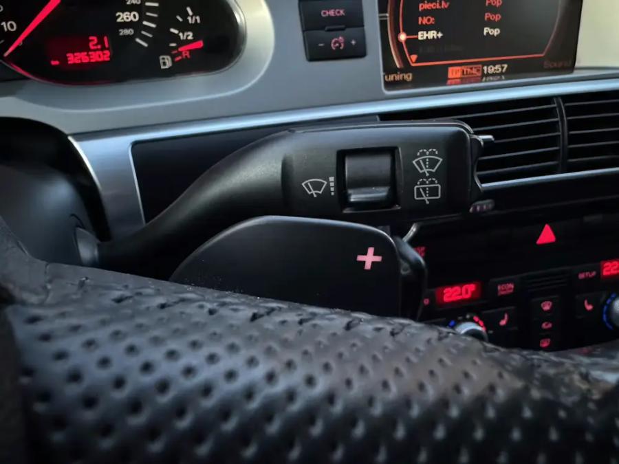 Pelēks Audi A6 2007 Rīga, ar dzinēja tilpumu 3.00 L un nobraukumu 326 tūkst. km par 5490 €, foto 32 vietnē AUTOMOTO.COM.LV