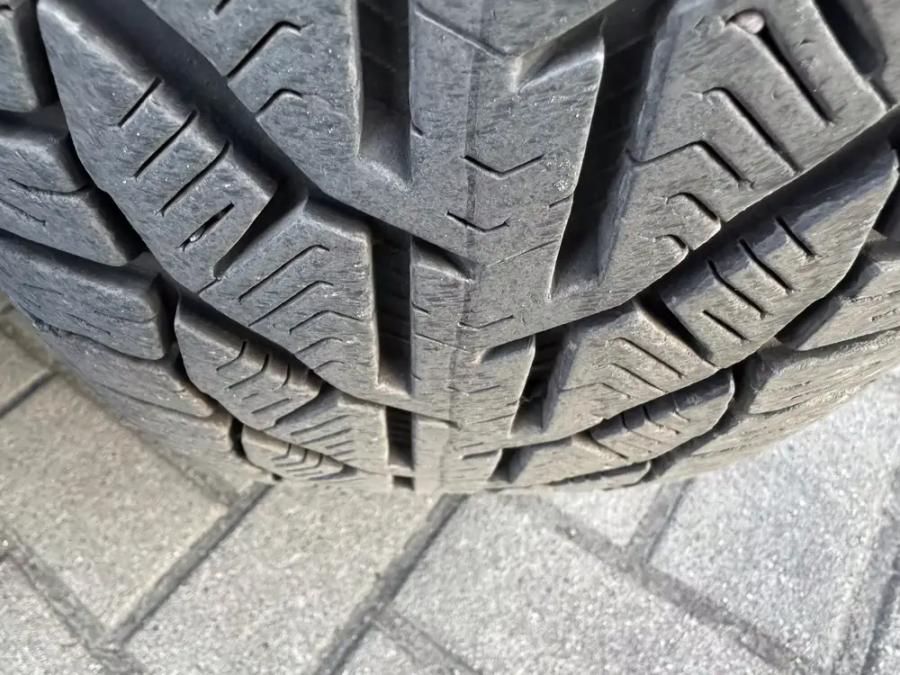 Pelēks Audi A6 2007 Rīga, ar dzinēja tilpumu 3.00 L un nobraukumu 326 tūkst. km par 5490 €, foto 37 vietnē AUTOMOTO.COM.LV