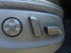 Grey Audi A6 2007 in Riga, with an engine capacity of 3.00 L and mileage of 379 thousand km for 3690 €, photo 12 on AUTOMOTO.COM.LV