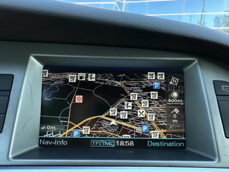 Grey Audi A6 2007 in Riga, with an engine capacity of 3.00 L and mileage of 379 thousand km for 3690 €, photo 20 on AUTOMOTO.COM.LV