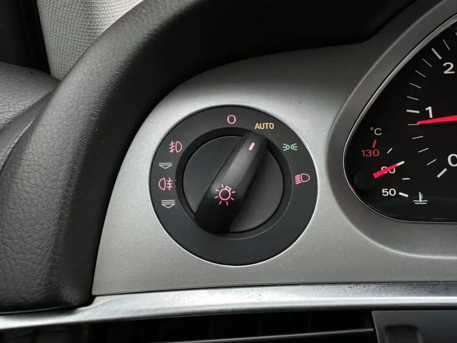 Grey Audi A6 2007 in Riga, with an engine capacity of 3.00 L and mileage of 254 thousand km for 3690 €, photo 29 on AUTOMOTO.COM.LV