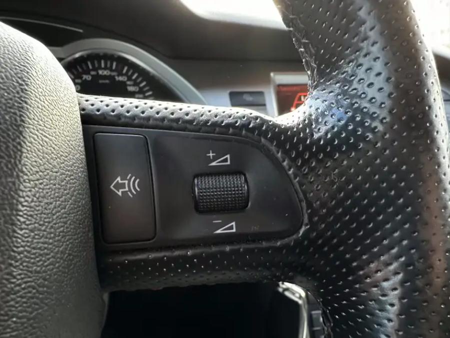 Grey Audi A6 2007 in Riga, with an engine capacity of 3.00 L and mileage of 240 thousand km for 3399 €, photo 29 on AUTOMOTO.COM.LV