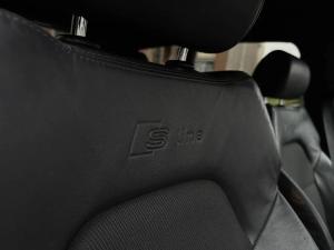 Grey Audi A6 2007 in Riga, with an engine capacity of 3.00 L and mileage of 318 thousand km for 3990 €, photo 12 on AUTOMOTO.COM.LV