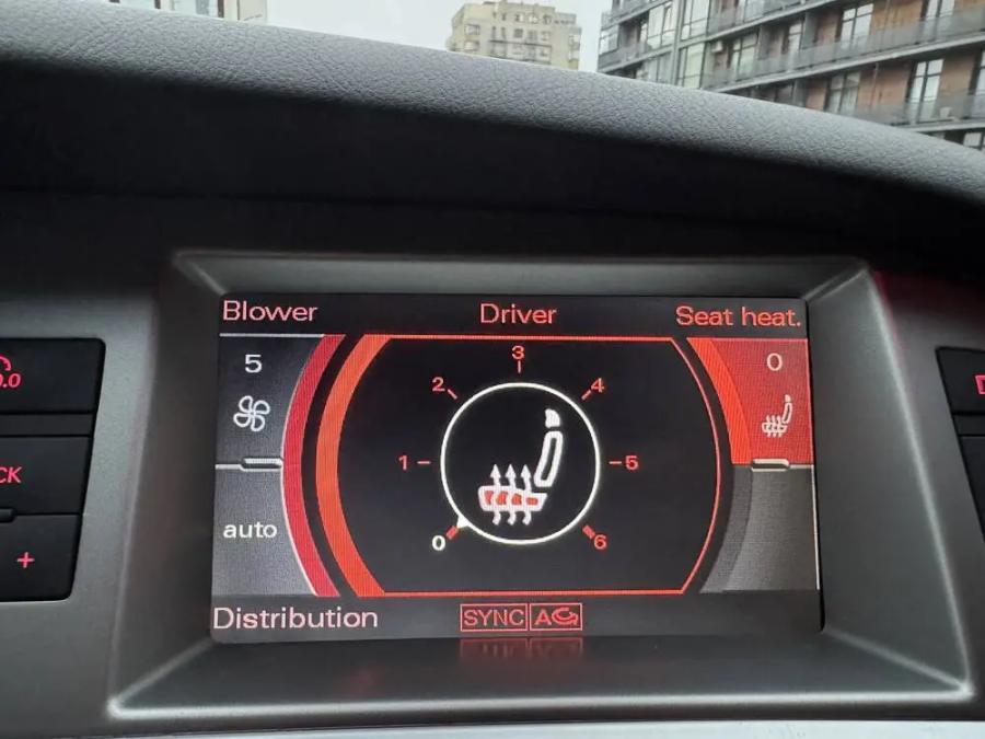 Grey Audi A6 2007 in Riga, with an engine capacity of 3.00 L and mileage of 318 thousand km for 3990 €, photo 21 on AUTOMOTO.COM.LV