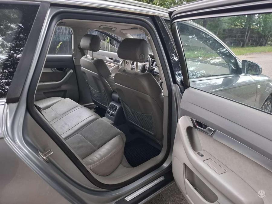 Grey Audi A6 2007 in Alytus, with an engine capacity of 3.12 L and mileage of 391 thousand km for 2850 €, photo 12 on AUTOMOTO.COM.LV
