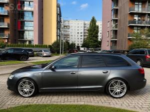 Grey Audi A6 2007 in Riga, with an engine capacity of 3.00 L and mileage of 341 thousand km for 3690 €, photo 5 on AUTOMOTO.COM.LV