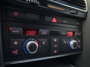 Pelēks Audi A6 2007 Rīga, ar dzinēja tilpumu 3.00 L un nobraukumu 341 tūkst. km par 3690 €, foto 17 vietnē AUTOMOTO.COM.LV