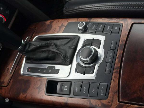 Grey Audi A6 2007 in Klaipeda, with an engine capacity of 2.70 L and mileage of 297 thousand km for 3170 €, photo 9 on AUTOMOTO.COM.LV