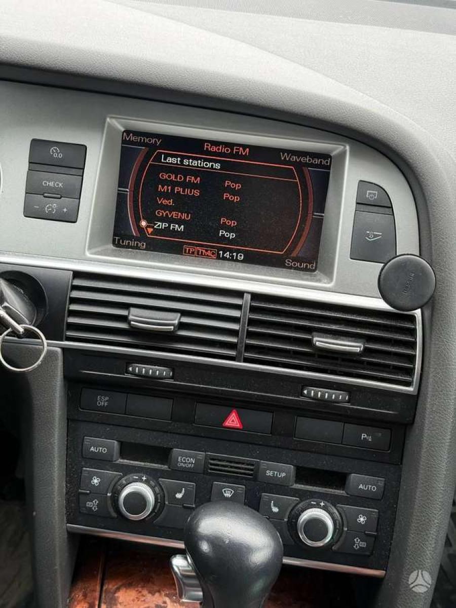 Grey Audi A6 2007 in Klaipeda, with an engine capacity of 2.70 L and mileage of 297 thousand km for 3170 €, photo 12 on AUTOMOTO.COM.LV