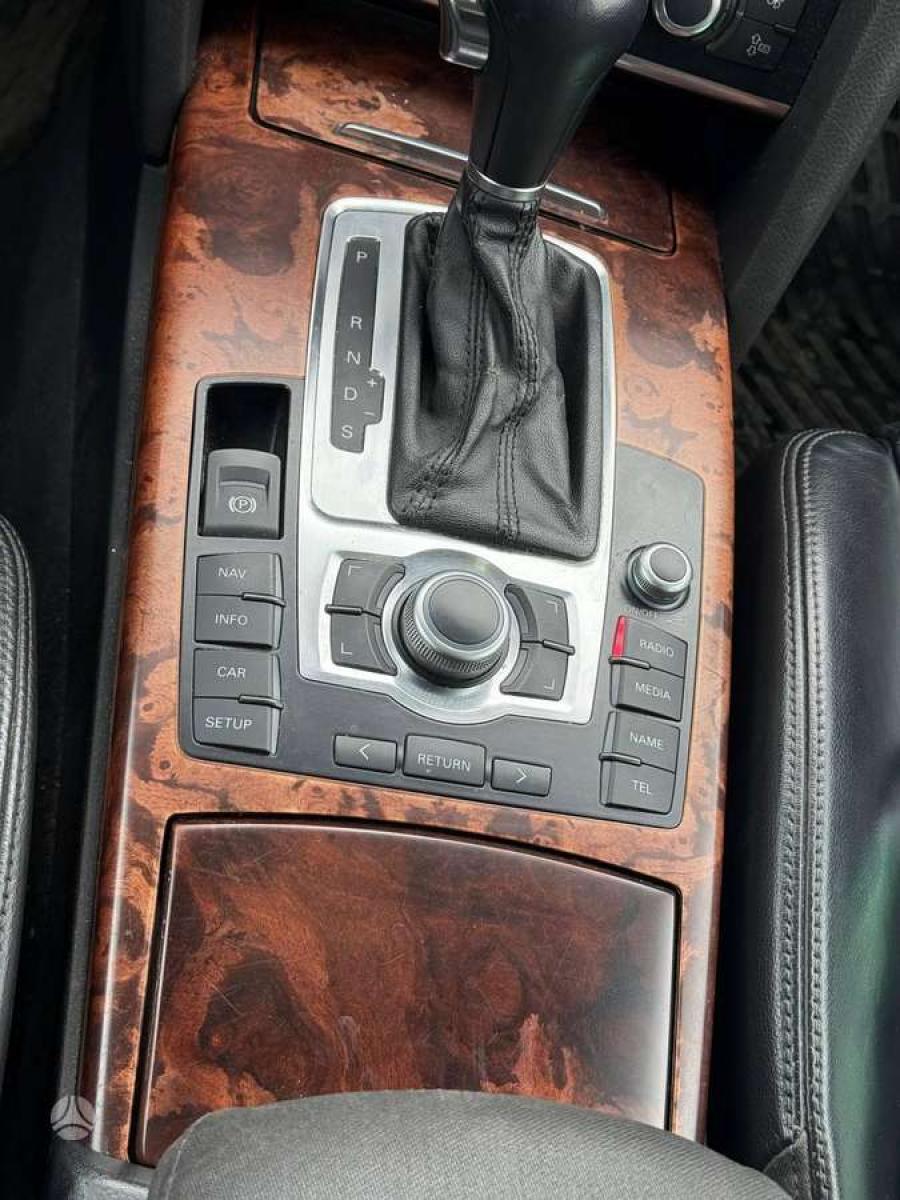 Grey Audi A6 2007 in Klaipeda, with an engine capacity of 2.70 L and mileage of 297 thousand km for 3170 €, photo 14 on AUTOMOTO.COM.LV