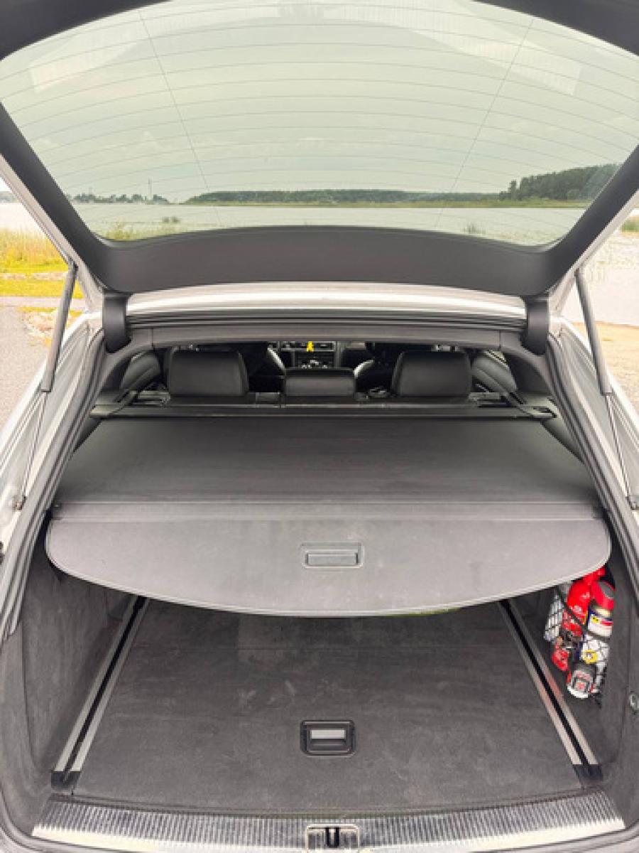 Pelēks Audi A6 2007 Narva-Jēsū, ar dzinēja tilpumu 0.00 L un nobraukumu 338 tūkst. km par 3890 €, foto 9 vietnē AUTOMOTO.COM.LV