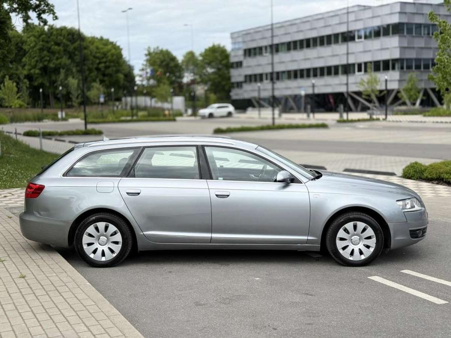 Grey Audi A6 2008 in Vilnius, with an engine capacity of 2.00 L and mileage of 297 thousand km for 3000 €, photo 11 on AUTOMOTO.COM.LV