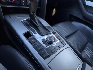 Grey Audi A6 2008 in Riga, with an engine capacity of 3.00 L and mileage of 319 thousand km for 3990 €, photo 23 on AUTOMOTO.COM.LV