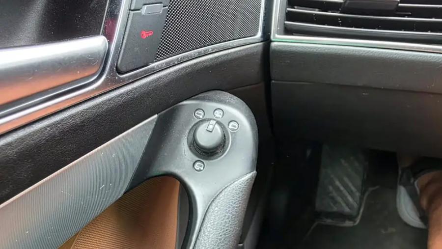 Pelēks Audi A6 2008 Jelgava, ar dzinēja tilpumu 2.00 L un nobraukumu 300 tūkst. km par 2800 €, foto 20 vietnē AUTOMOTO.COM.LV