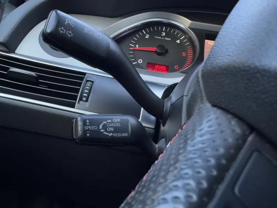 Grey Audi A6 2008 in Riga, with an engine capacity of 3.00 L and mileage of 266 thousand km for 4490 €, photo 28 on AUTOMOTO.COM.LV