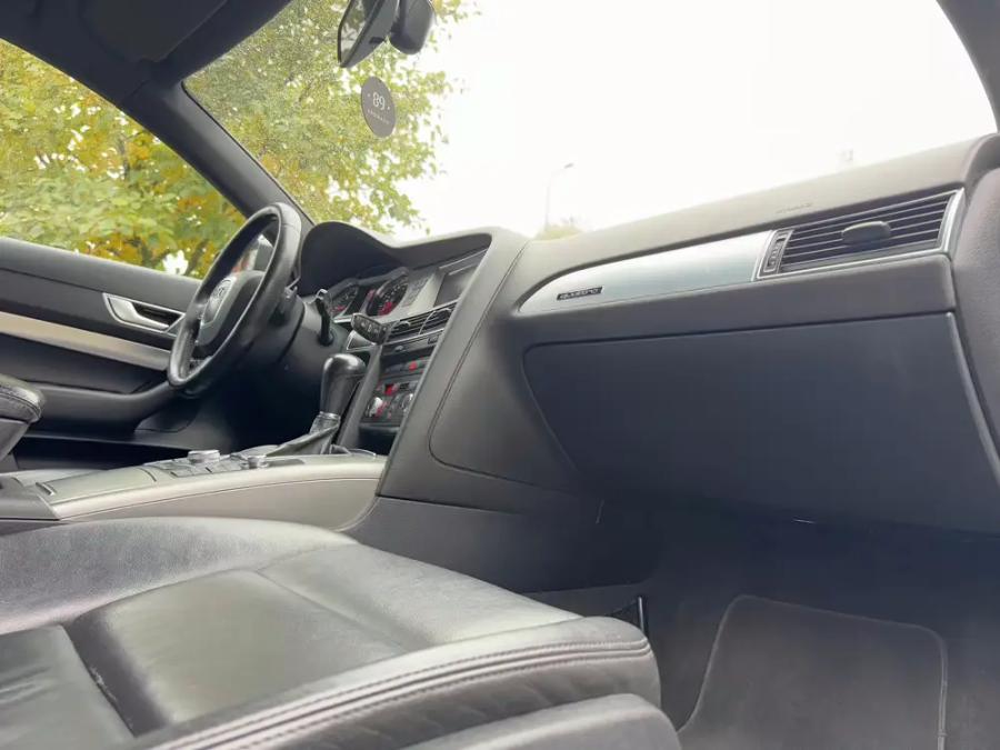 Grey Audi A6 2008 in Riga, with an engine capacity of 3.00 L and mileage of 372 thousand km for 4290 €, photo 13 on AUTOMOTO.COM.LV