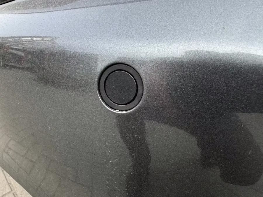 Pelēks Audi A6 2008 Rīga, ar dzinēja tilpumu 3.00 L un nobraukumu 319 tūkst. km par 4490 €, foto 6 vietnē AUTOMOTO.COM.LV