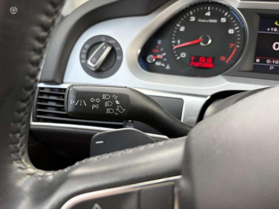 Grey Audi A6 2008 in Alytus, with an engine capacity of 4.20 L and mileage of 170 thousand km for 5650 €, photo 16 on AUTOMOTO.COM.LV