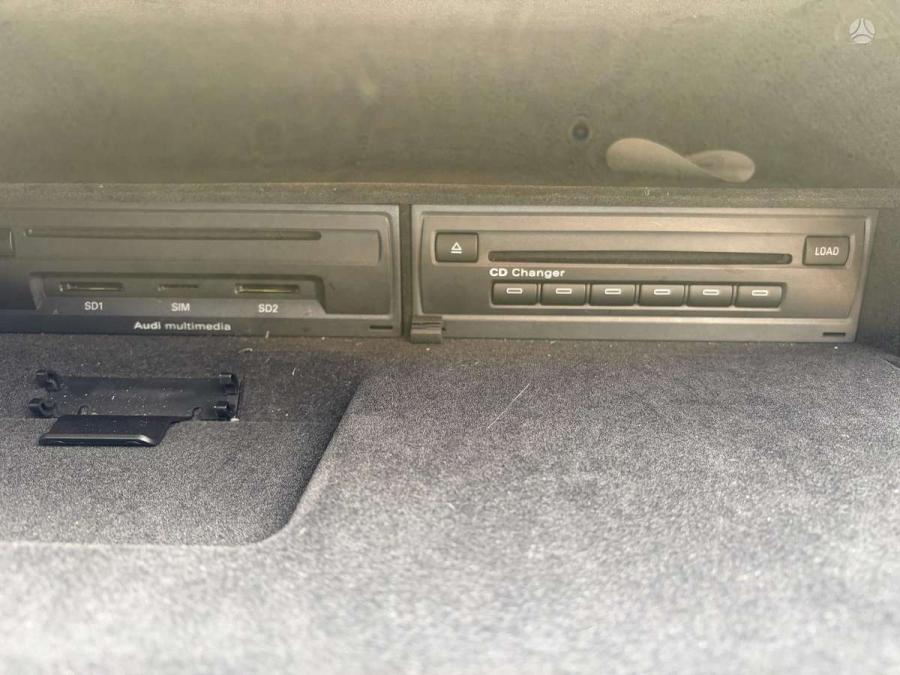 Grey Audi A6 2008 in Alytus, with an engine capacity of 4.20 L and mileage of 170 thousand km for 5650 €, photo 31 on AUTOMOTO.COM.LV