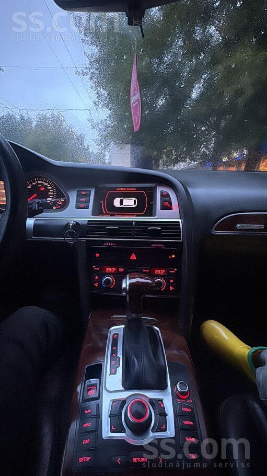 Pelēks Audi A6 2008 Rīga, ar dzinēja tilpumu 3.00 L un nobraukumu 266 tūkst. km par 1890 €, foto 15 vietnē AUTOMOTO.COM.LV