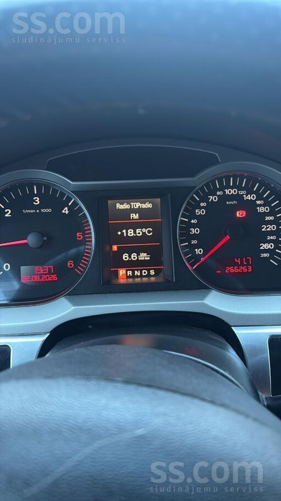 Grey Audi A6 2008 in Riga, with an engine capacity of 3.00 L and mileage of 266 thousand km for 1880 €, photo 9 on AUTOMOTO.COM.LV