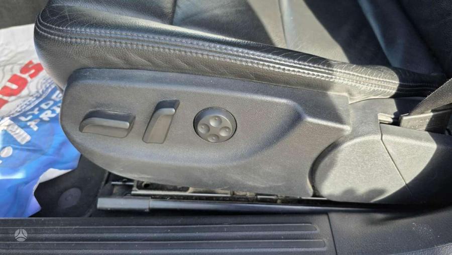 Grey Audi A6 2009 in Siauliai, with an engine capacity of 2.70 L and mileage of 249 thousand km for 5250 €, photo 26 on AUTOMOTO.COM.LV