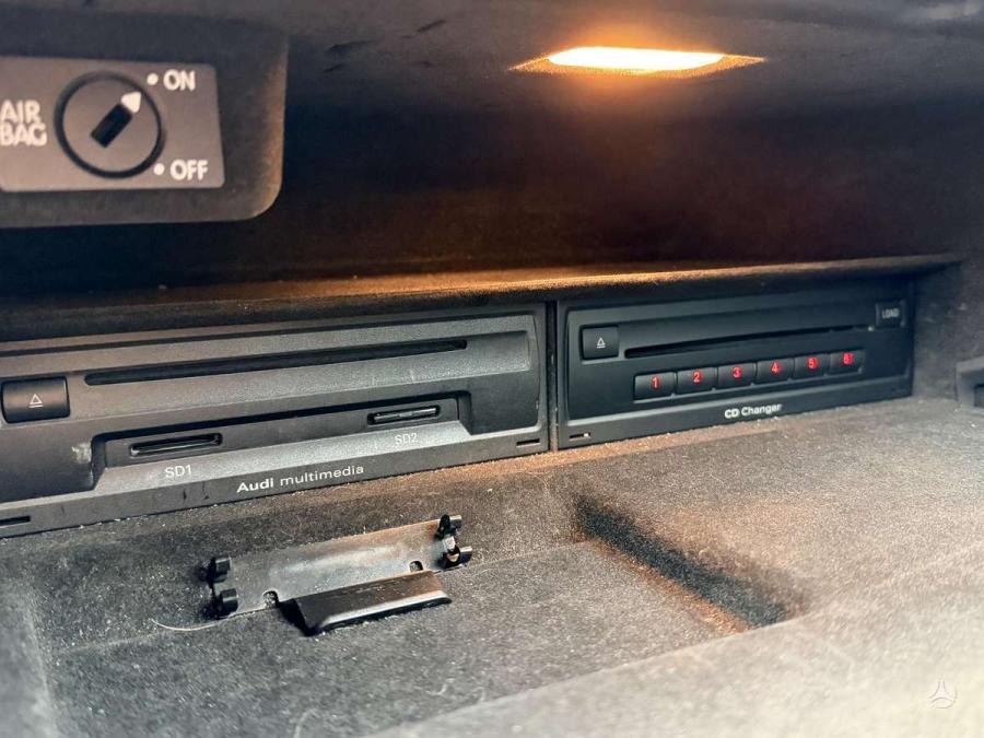 Grey Audi A6 2009 in Utena, with an engine capacity of 2.97 L and mileage of 343 thousand km for 4350 €, photo 35 on AUTOMOTO.COM.LV