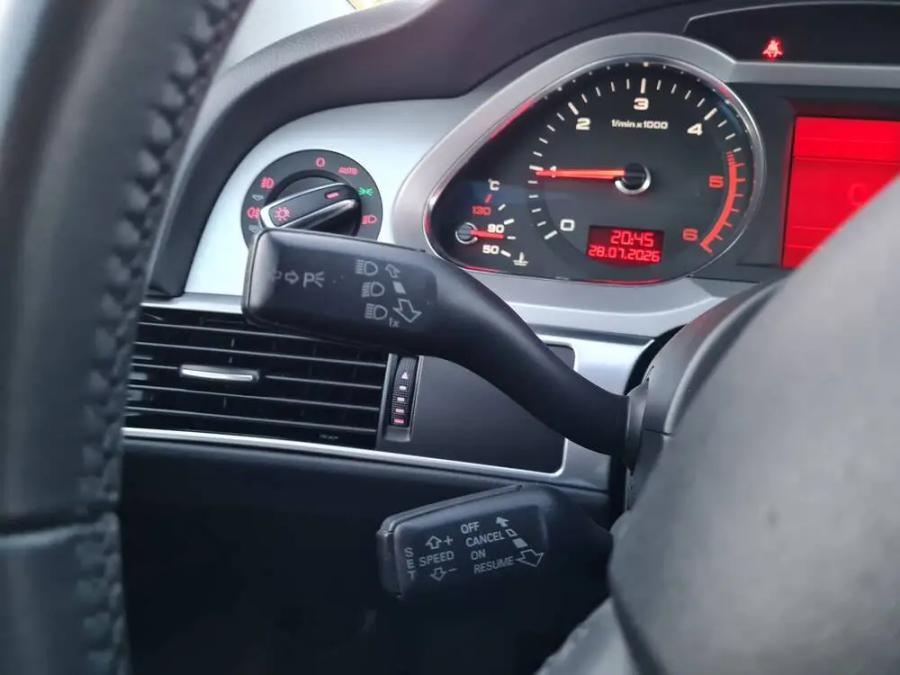 Grey Audi A6 2009 in Ogre, with an engine capacity of 2.00 L and mileage of 271 thousand km for 6550 €, photo 17 on AUTOMOTO.COM.LV