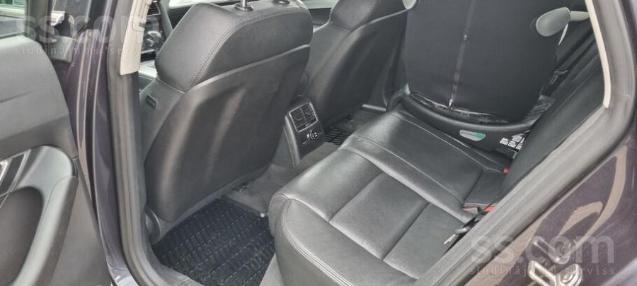 Grey Audi A6 2010 in Jelgava, with an engine capacity of 3.00 L and mileage of 0 thousand km for 5450 €, photo 4 on AUTOMOTO.COM.LV