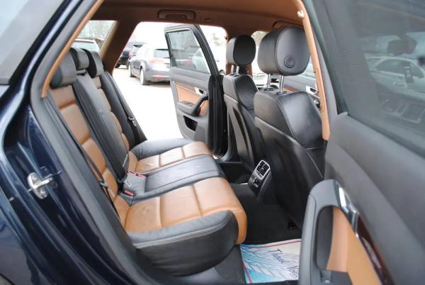Pelēks Audi A6 2010 Rīga, ar dzinēja tilpumu 2.00 L un nobraukumu 287 tūkst. km par 6990 €, foto 10 vietnē AUTOMOTO.COM.LV