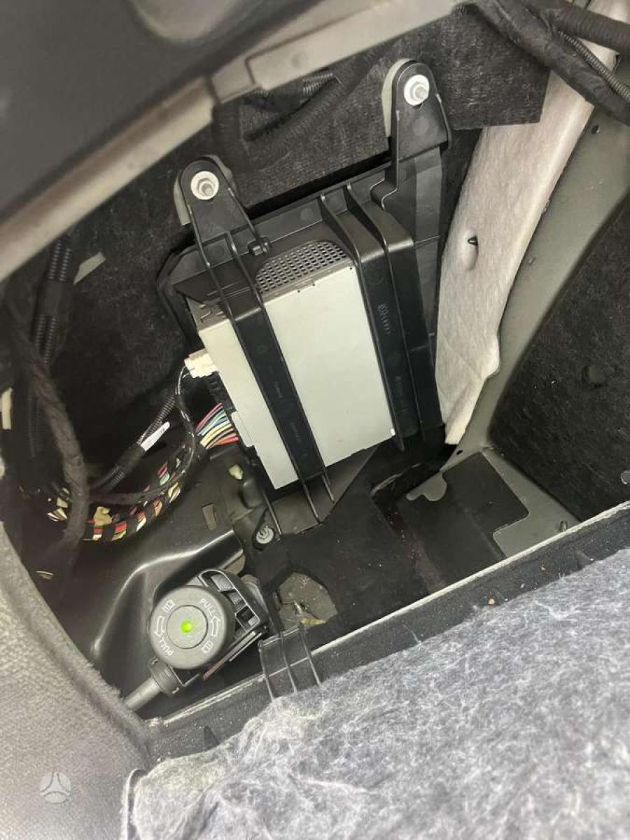 Grey Audi A6 2010 in Vilnius, with an engine capacity of 2.70 L and mileage of 409 thousand km for 4500 €, photo 27 on AUTOMOTO.COM.LV