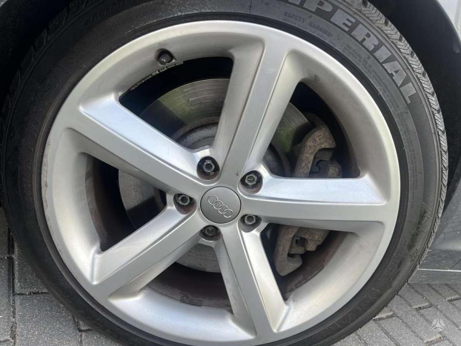 Grey Audi A6 2010 in Vilnius, with an engine capacity of 2.70 L and mileage of 409 thousand km for 4500 €, photo 33 on AUTOMOTO.COM.LV