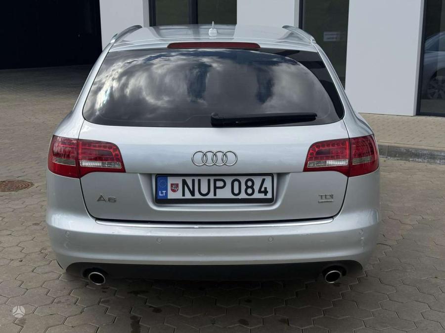 Grey Audi A6 2010 in Vilnius, with an engine capacity of 2.97 L and mileage of 450 thousand km for 4990 €, photo 7 on AUTOMOTO.COM.LV