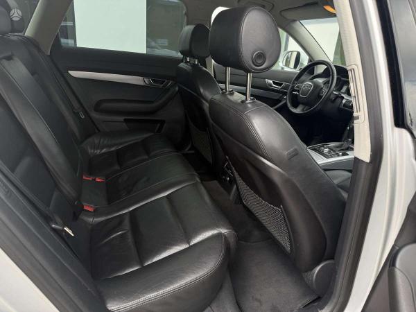 Grey Audi A6 2010 in Vilnius, with an engine capacity of 2.97 L and mileage of 450 thousand km for 4990 €, photo 10 on AUTOMOTO.COM.LV