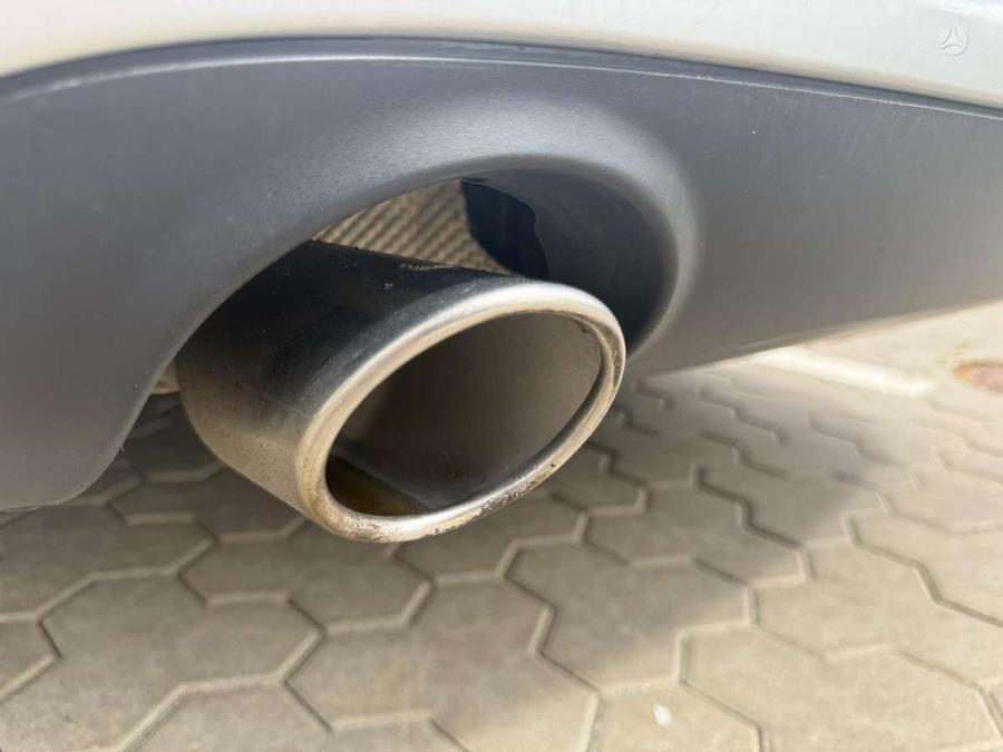 Grey Audi A6 2010 in Vilnius, with an engine capacity of 2.97 L and mileage of 450 thousand km for 4990 €, photo 19 on AUTOMOTO.COM.LV