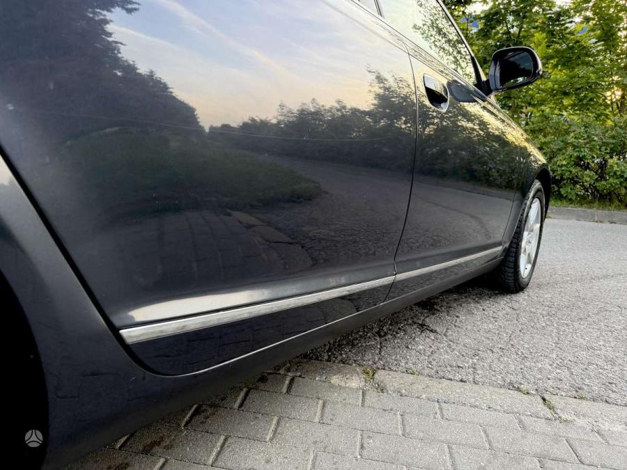 Grey Audi A6 2010 in Vilnius, with an engine capacity of 2.00 L and mileage of 295 thousand km for 5500 €, photo 13 on AUTOMOTO.COM.LV