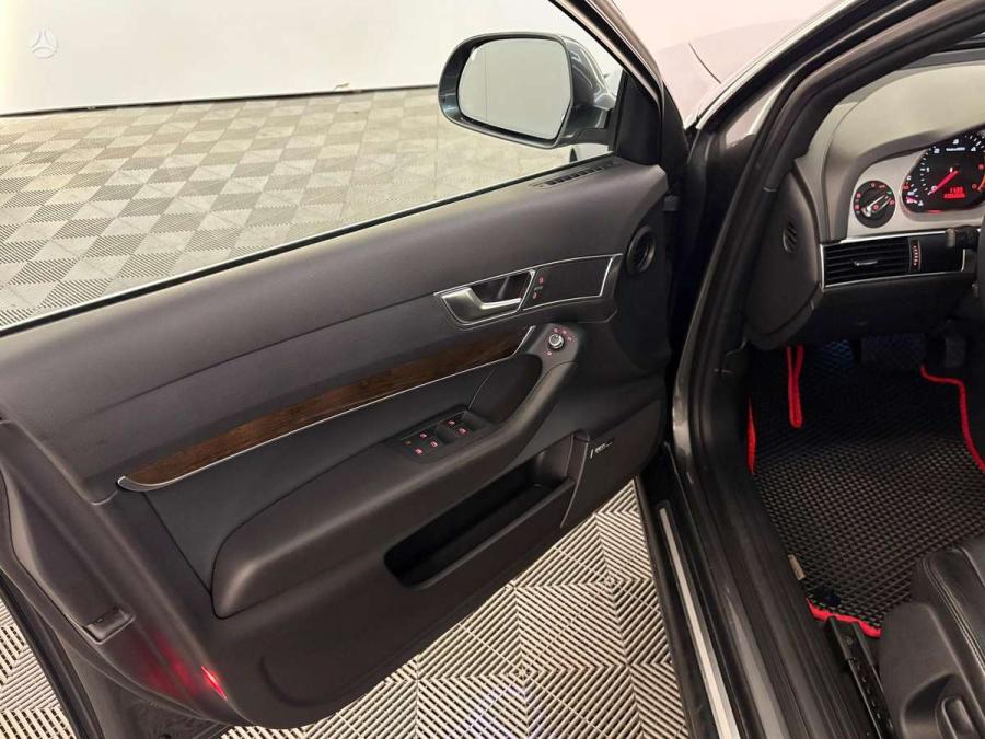 Pelēks Audi A6 2010 Marijampole, ar dzinēja tilpumu 2.70 L un nobraukumu 339 tūkst. km par 4750 €, foto 29 vietnē AUTOMOTO.COM.LV