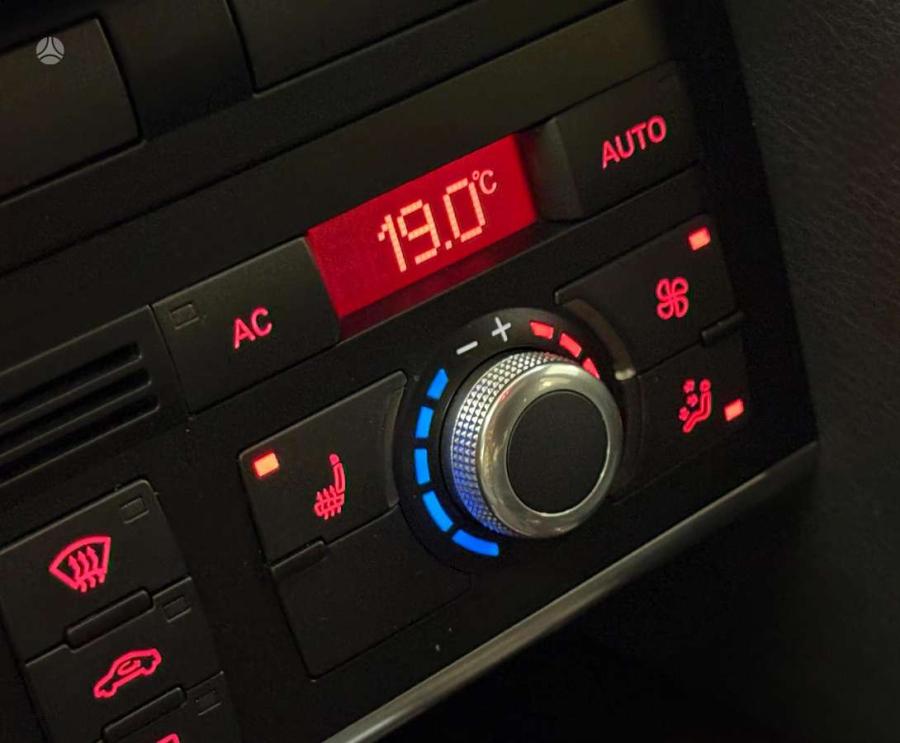 Pelēks Audi A6 2010 Marijampole, ar dzinēja tilpumu 2.70 L un nobraukumu 339 tūkst. km par 4750 €, foto 31 vietnē AUTOMOTO.COM.LV