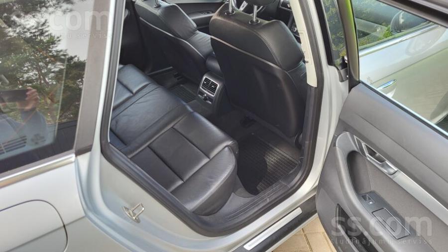 Grey Audi A6 2010 in Tukums, with an engine capacity of 2.00 L and mileage of 234 thousand km for 5500 €, photo 8 on AUTOMOTO.COM.LV